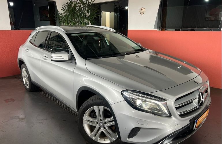 Mercedes-Benz Gla 200 1.6 Cgi Style 16V Turbo 2017/2017 - Salão do Carro - 303756